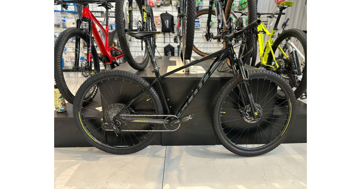 Bicicleta Scott Scale 970 2020 - Tamanho M-17" - Semi Nova